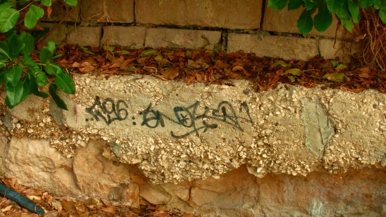 Graffiti on Rocky Texture - YouTube