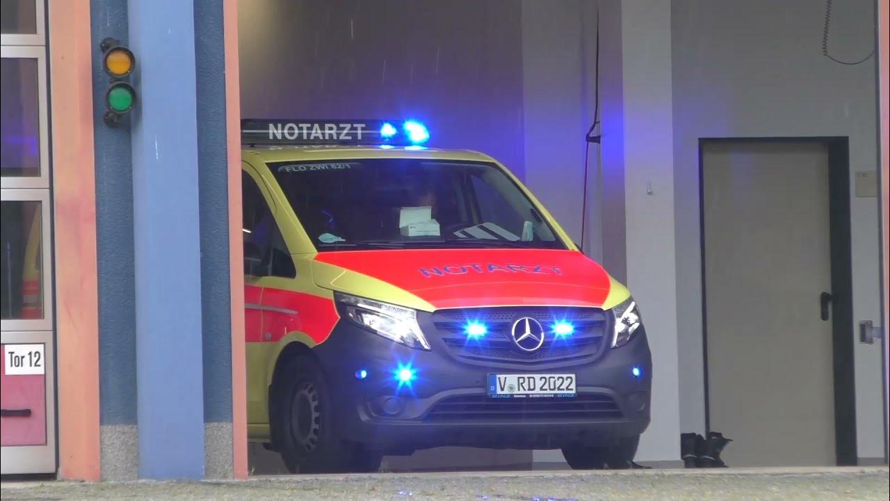 FuStW Polizei Zwickau + NEF BF Zwickau + RTW 1 ASB Zwickau - YouTube