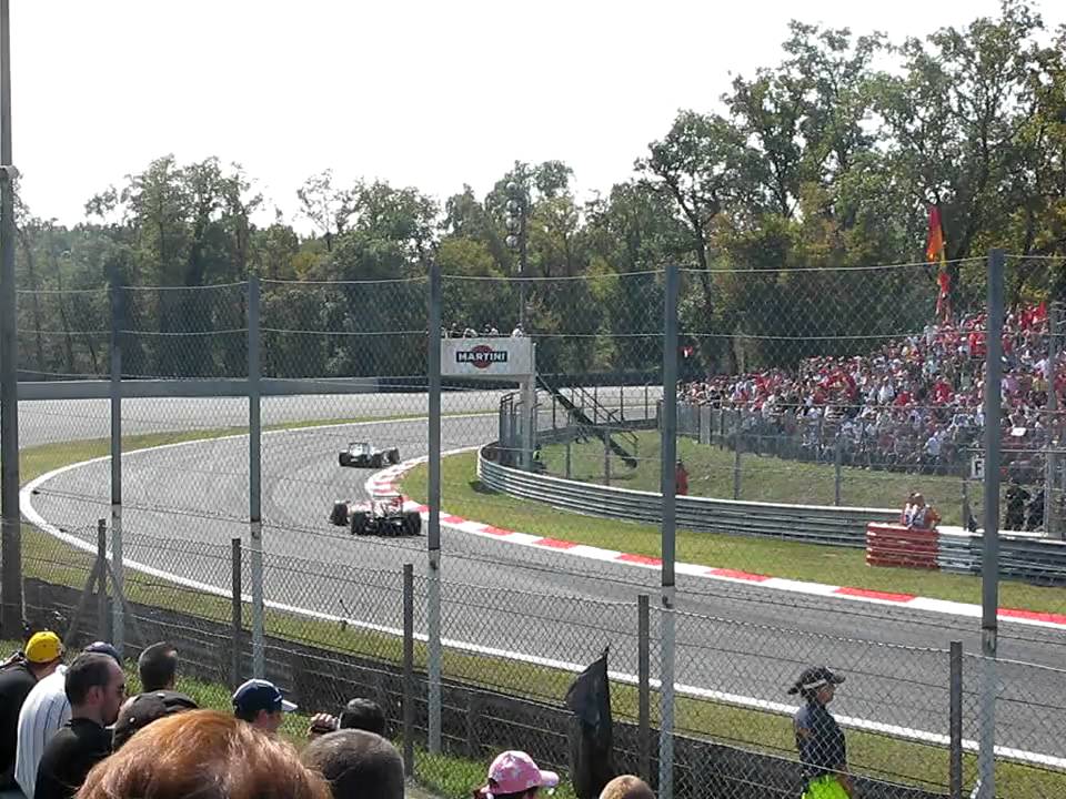 Monza F1 Grand Prix 13th September 2009 Parabolica Corner - YouTube