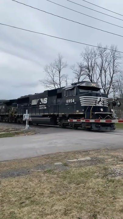 NS 6954 leads through Unadilla - YouTube