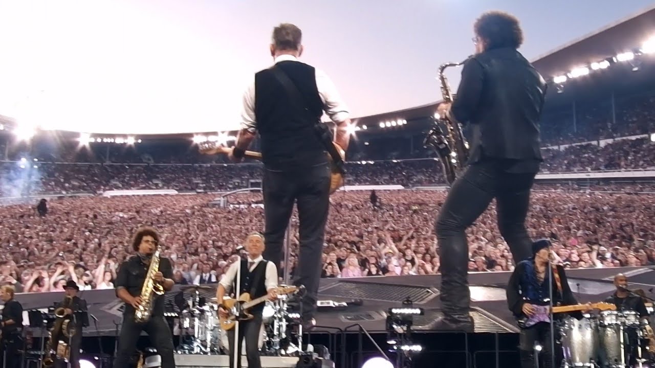 Bruce Springsteen and The E Street Band - Born To Run - Helsinki 12/07 ...