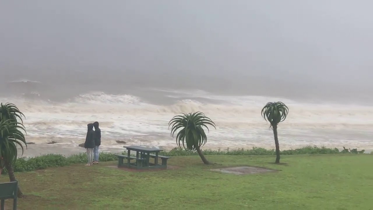 Winkelspruit Beach (KZN Storms). Tue, 23 Apr 2019. - YouTube