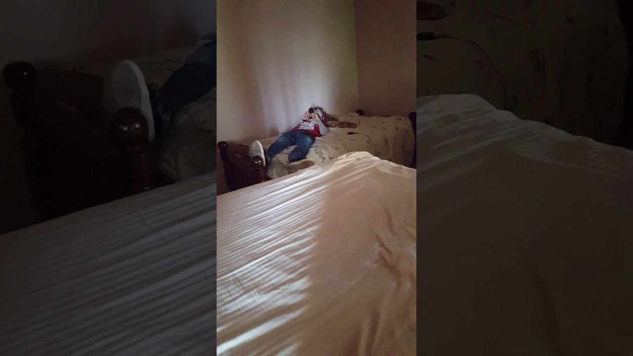 Espiando A A Mi Primo Youtube