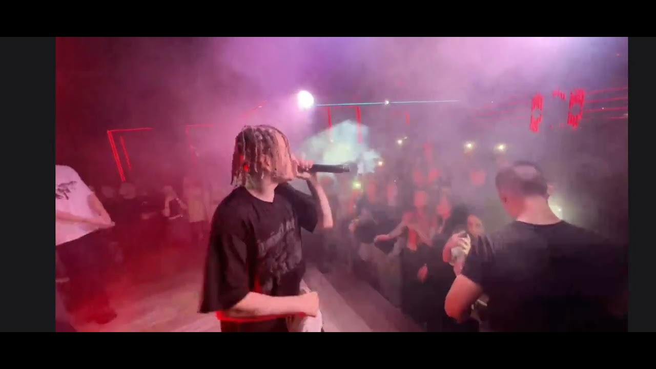 xxxmanera разорвал зал песней "Tell Me What You Know About"!Концерт ...