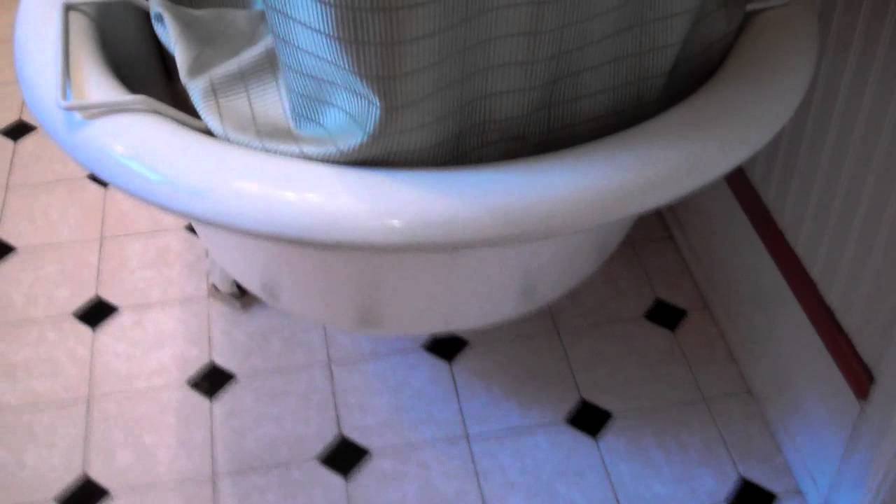 4551: 1900's Peerless? Toilet - YouTube