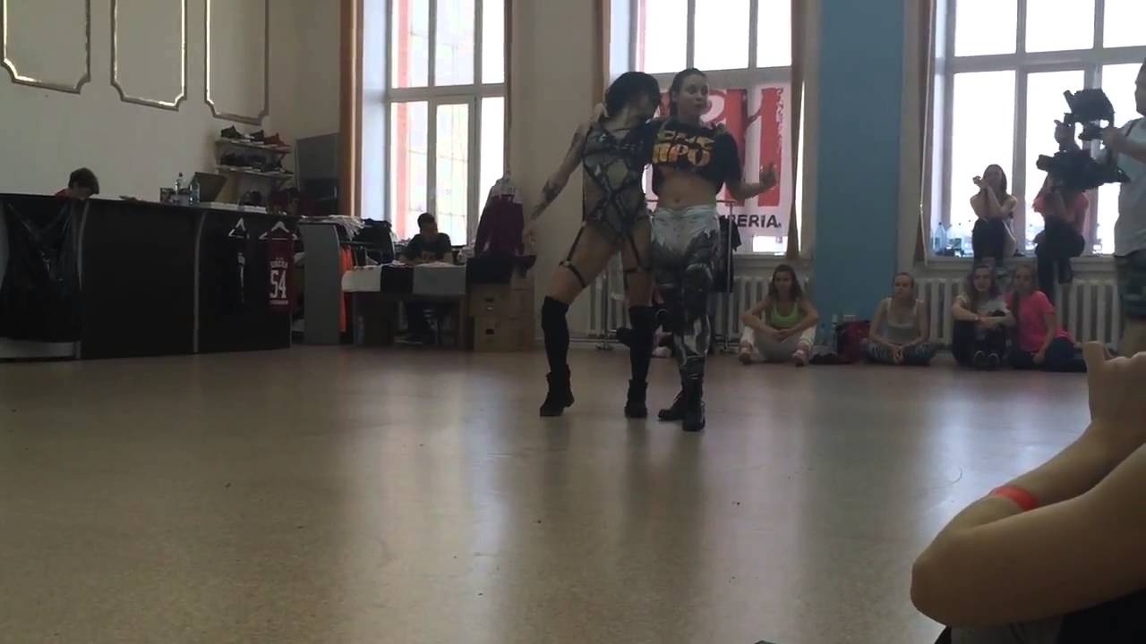 DHQ Lua and FraulesTwerk - YouTube