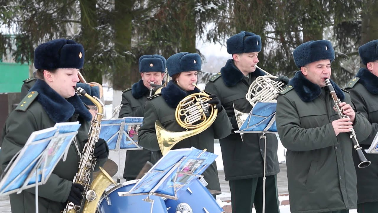 У Львові військові духові оркестри Нацгвардії вітали городян зі святами