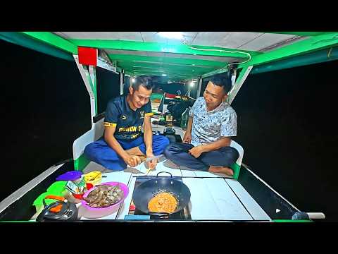 Mancing, masak dan tidur diperahu bersama chef dari pontianak