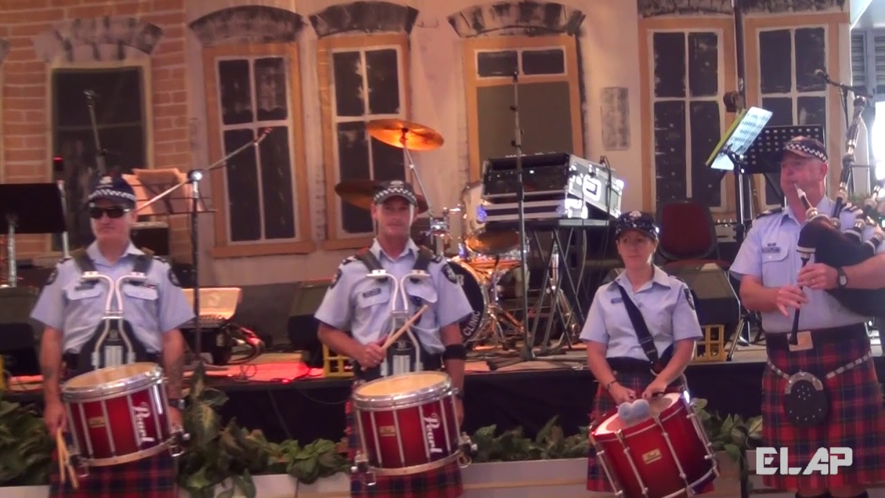 Victoria Police Pipe Band - YouTube