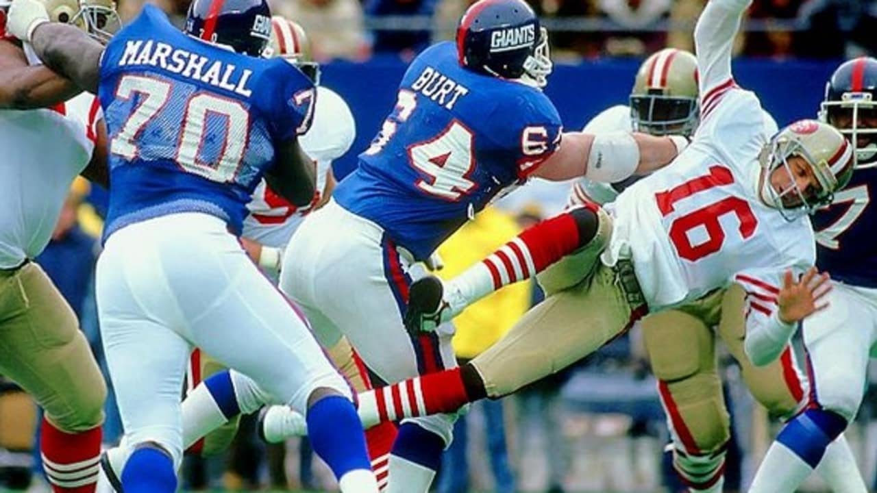 Jim Burt KOs Joe Montana in Divisional Playoffs (1986) - YouTube