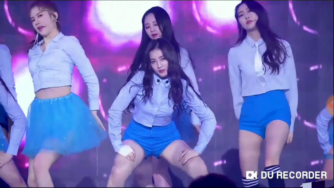 Momoland Nancy: Bboom Bboom Nancy Momoland fancam - YouTube