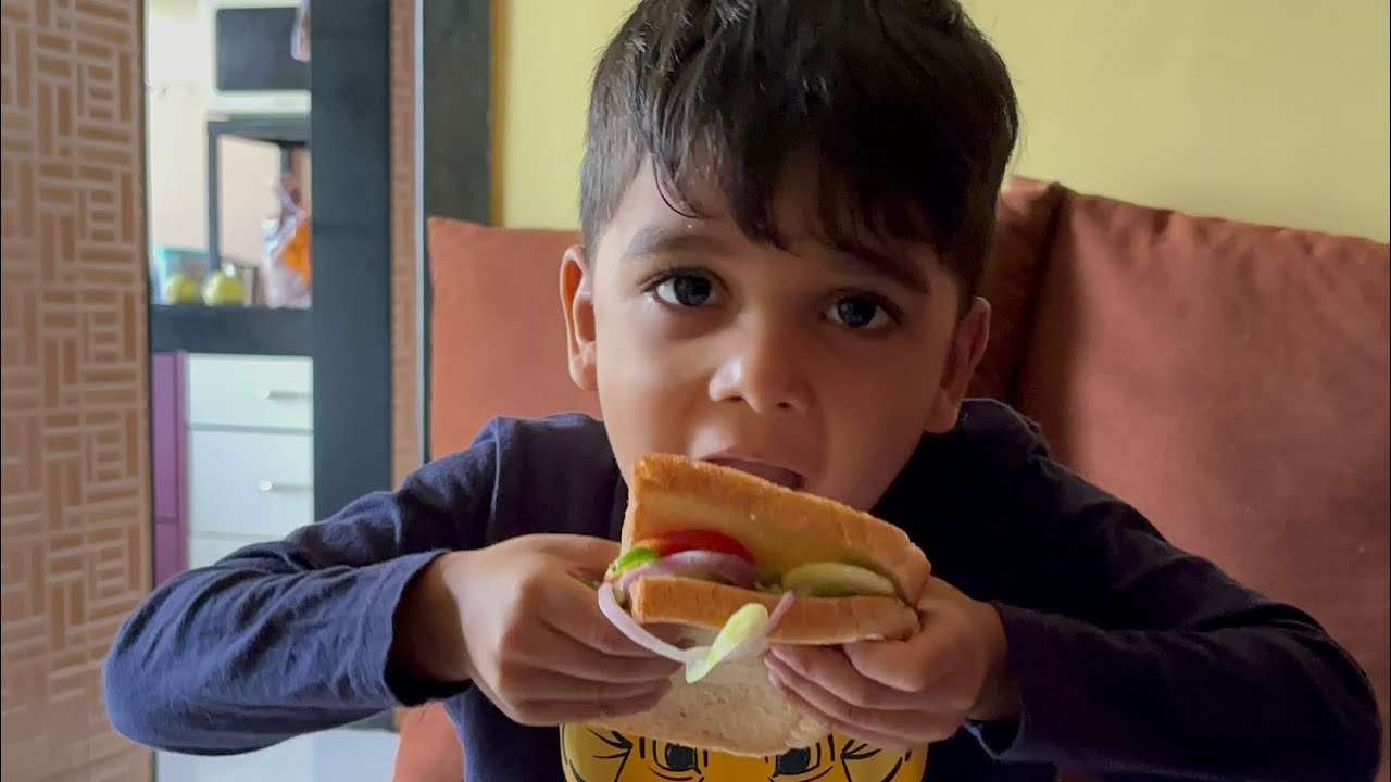 Why to eat junk food when a fresh,healthy sandwich takes less than 2 ...