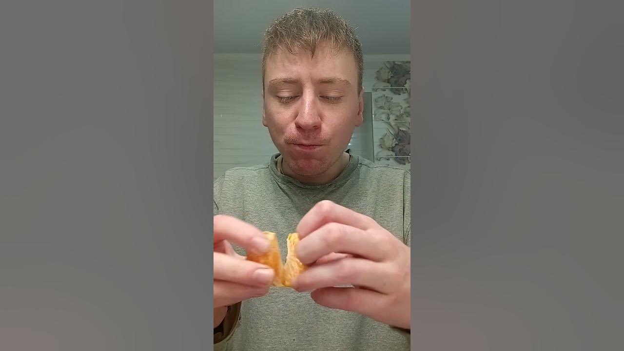 Денис Френдлі Їсть 2 Youtube