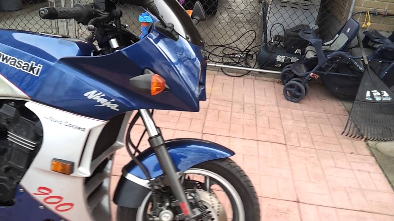 1984 Kawasaki 900 Ninja Luminous Polaris Blue - YouTube