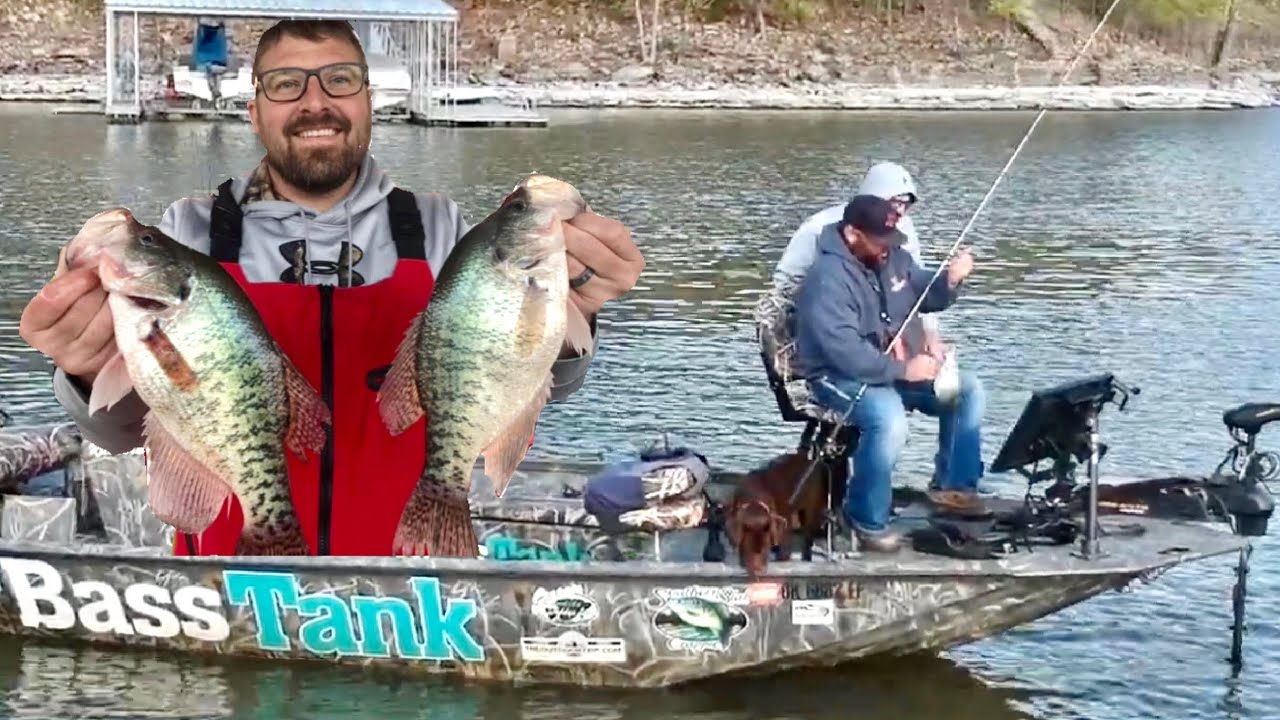 Chasing Giant Roaming Crappie with a Crappie Master Champion using a ...