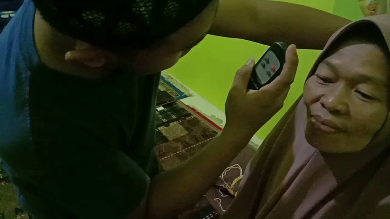 Skill Pemeriksaan refleks fundus & funduskopi mata (px Segmen posterior ...