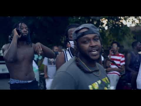 Streetz Tha Hyena Ft.Three 3eats \