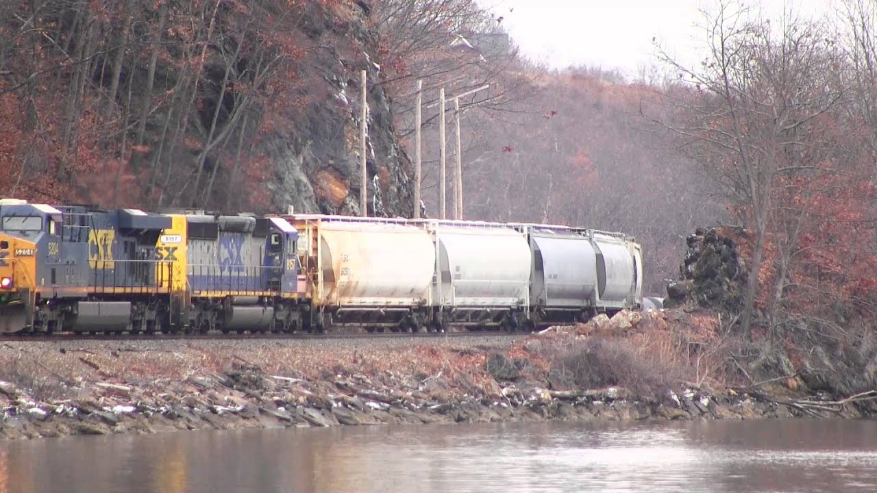 HD: CSX River Line Action @ Fort Montgomery, NY 12-26-13 - YouTube