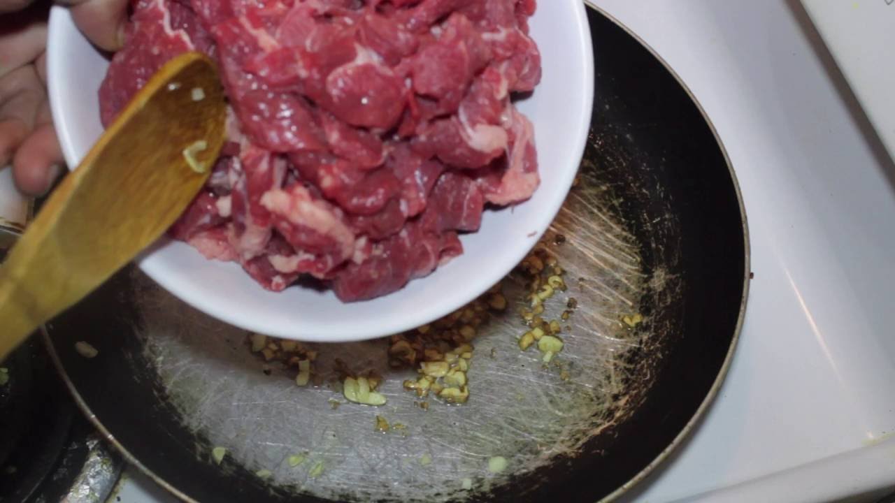 How To Make BEEF LOC LAC Served With White Rice (Beef Salad) - YouTube
