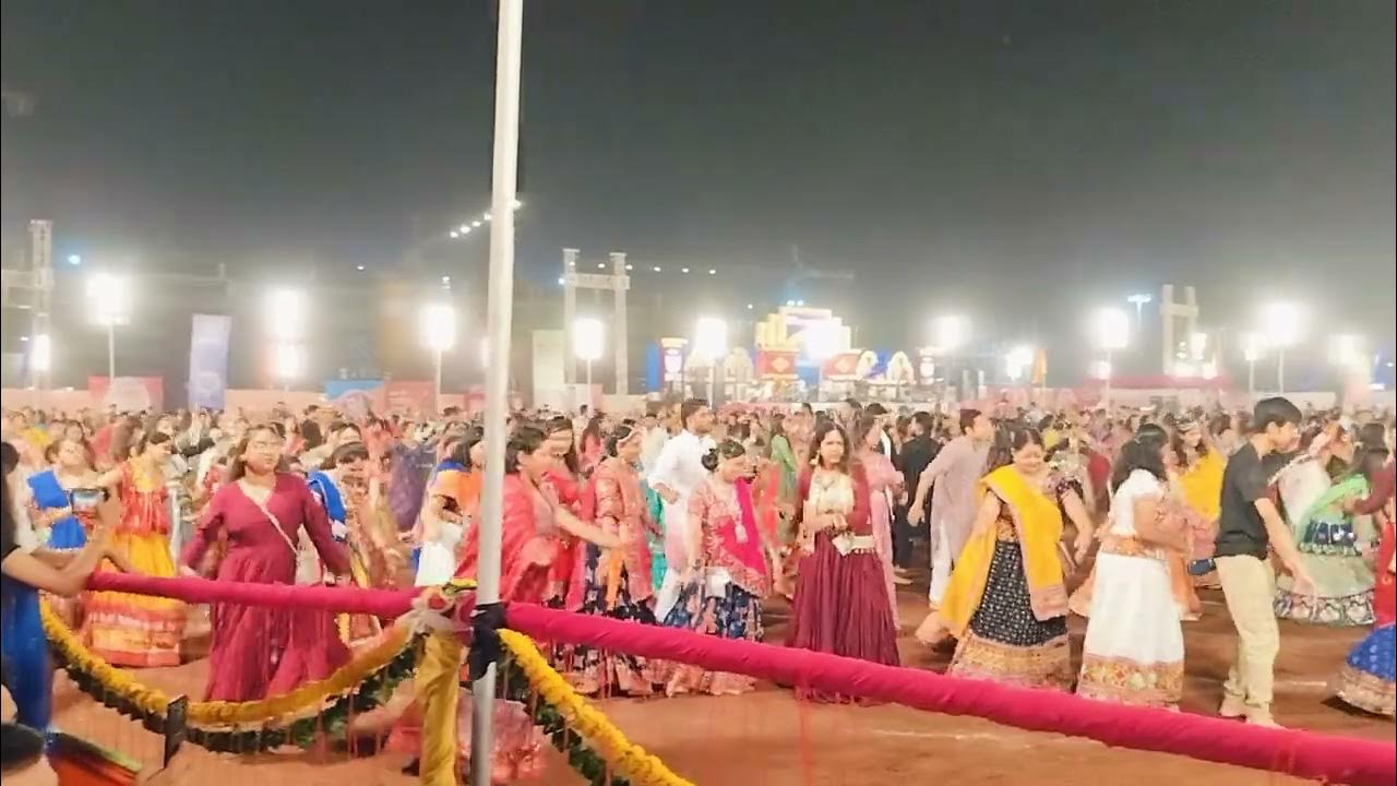Jaipur Garba Dandiya Night, Abhivyakti Garba festival night Mansarovar Jaipur - YouTube