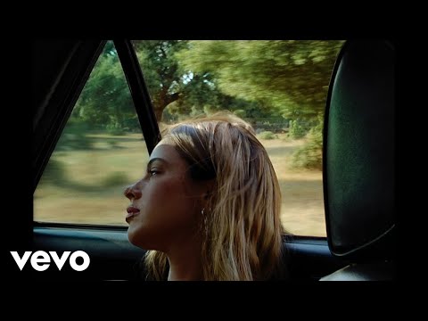 TINI - De Papel (Official Video)
