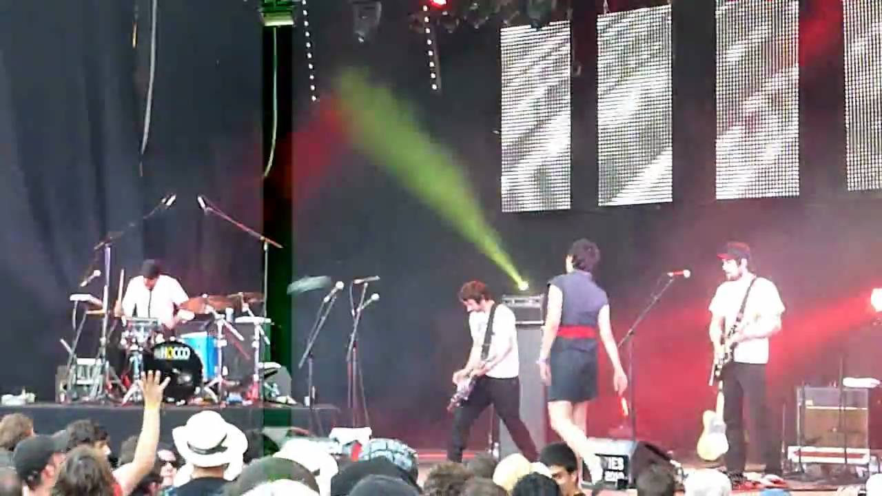 Beast live aux Eurockéennes de Belfort 2010 (HD) - YouTube