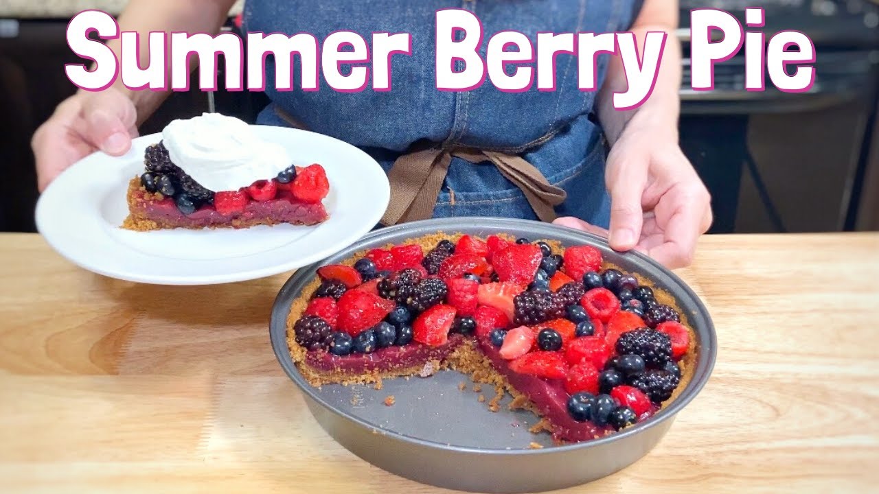 Summer Berry Pie | Easy 4 Fruit Pie You Have To Try! - YouTube