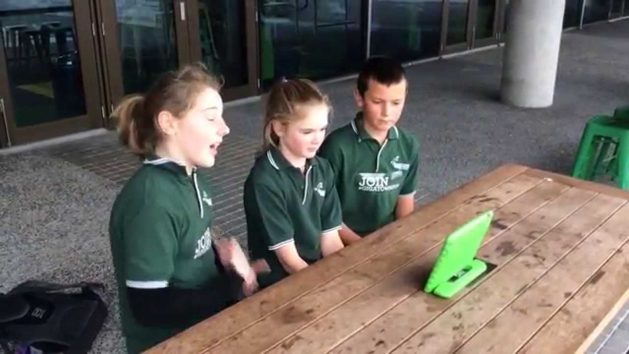 Strath Taieri School :: Middlemarch - YouTube