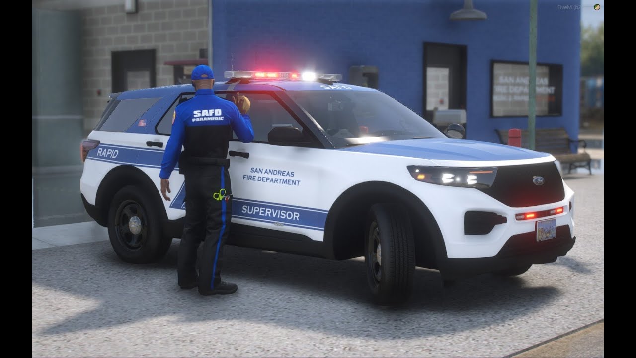 Chiacgo Ems Worker FiveM Gta5 RP - YouTube