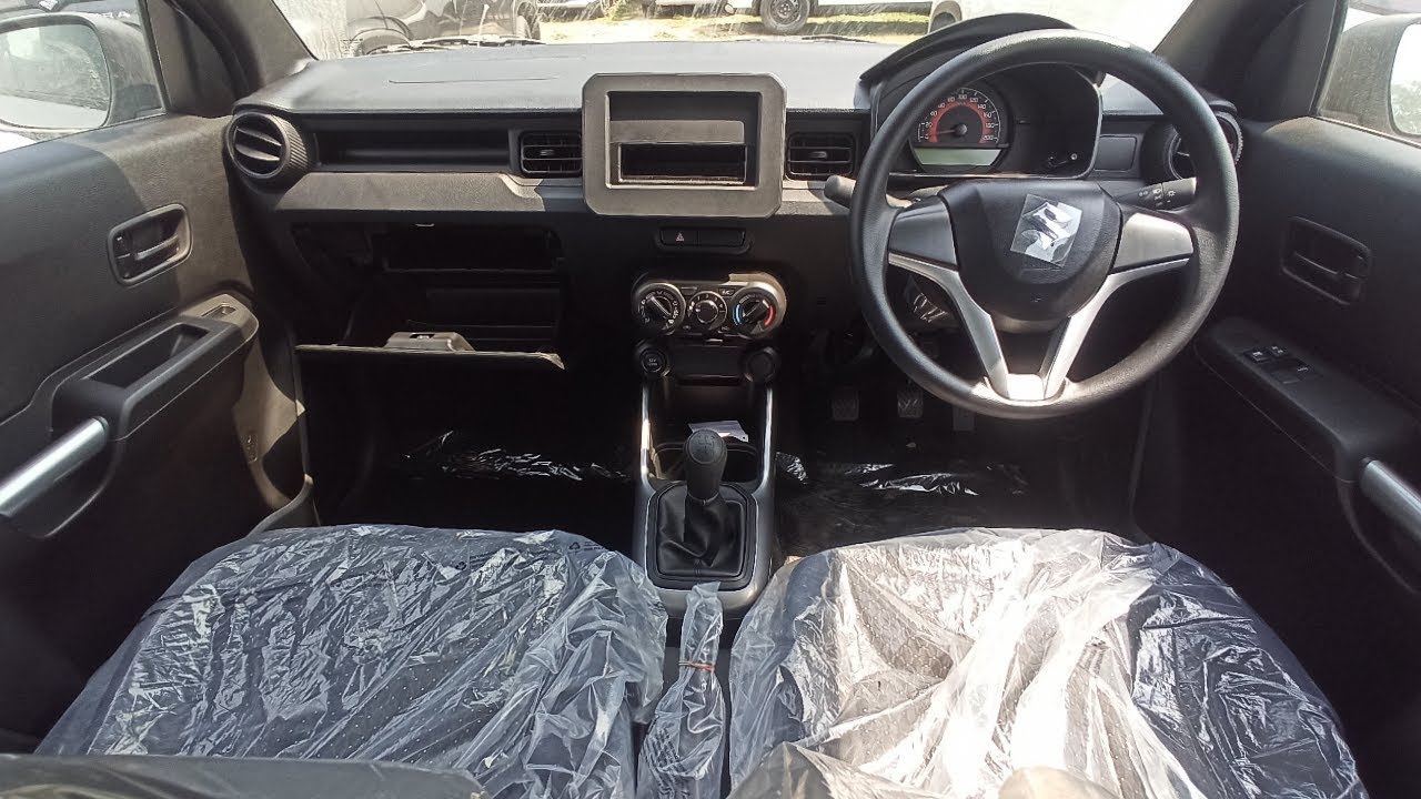 Maruti suzuki ignis Sigma bs6 real review interior and features - YouTube
