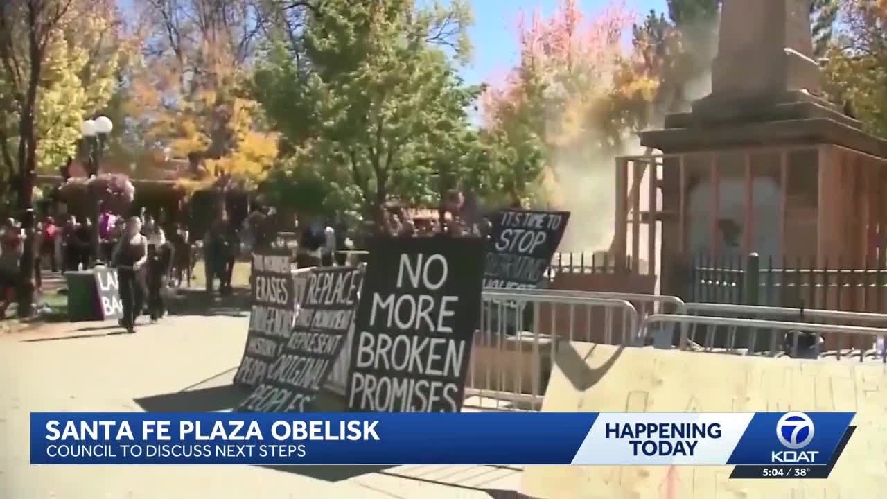 Santa Fe city council to discuss toppled obelisk - YouTube