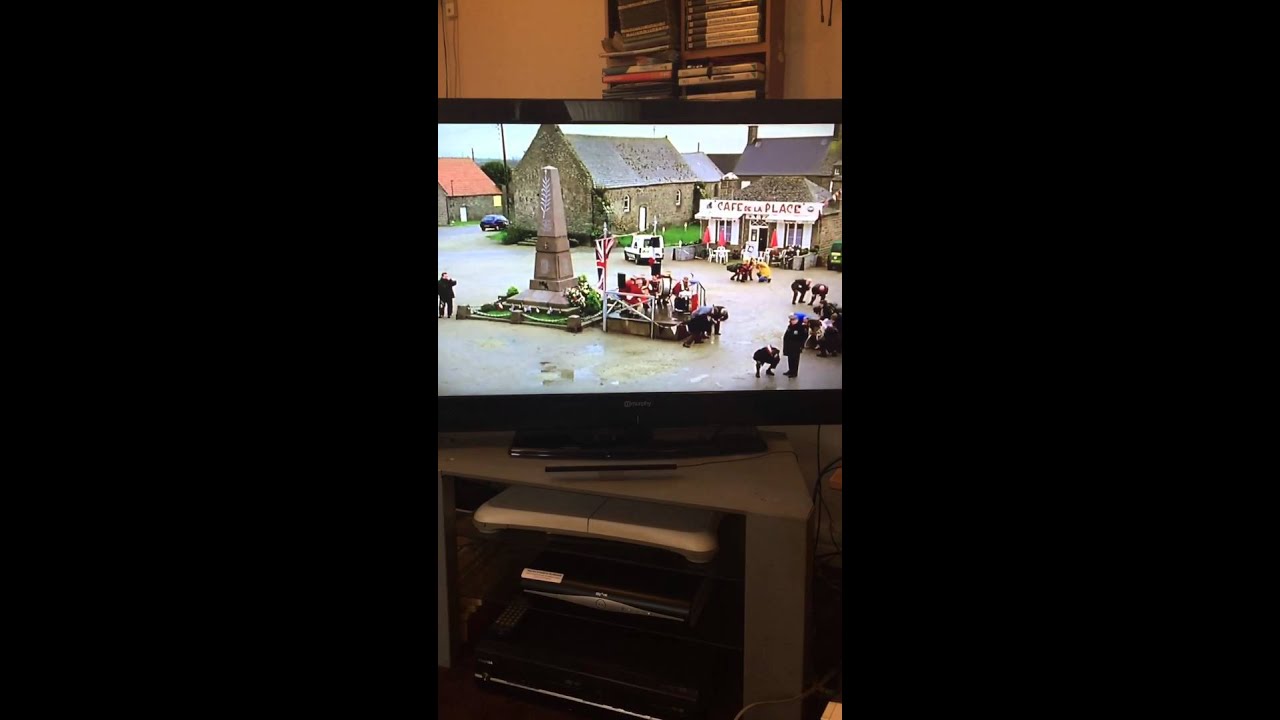 Only fools and horses: Strangers On The Shore 🇫🇷🇬🇧 - YouTube