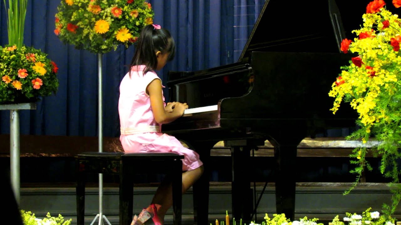EVA Piano Angel Sharien!!.. - YouTube