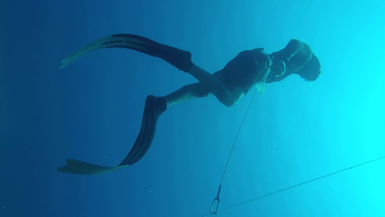 Crystal water freediving at rankin island tripoli - YouTube
