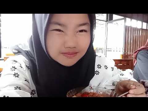 Vlog Review Seblak || Tugas Informatika [chechil 9a] - YouTube