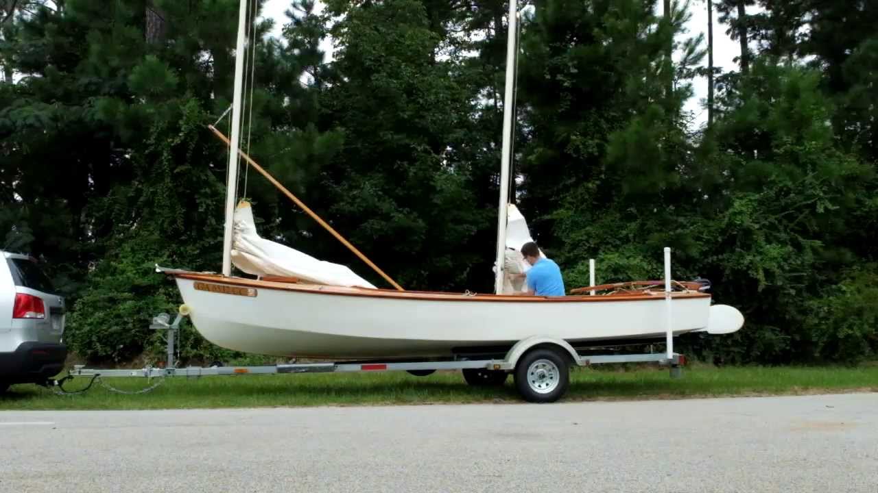 Rigging to Sail: Core Sound 20 - YouTube