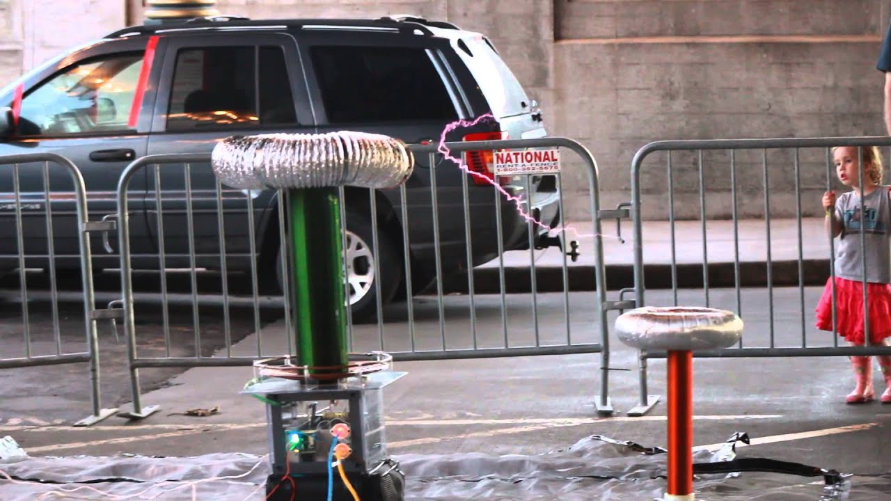 Tesla Coil Doctor Who Theme Song - YouTube