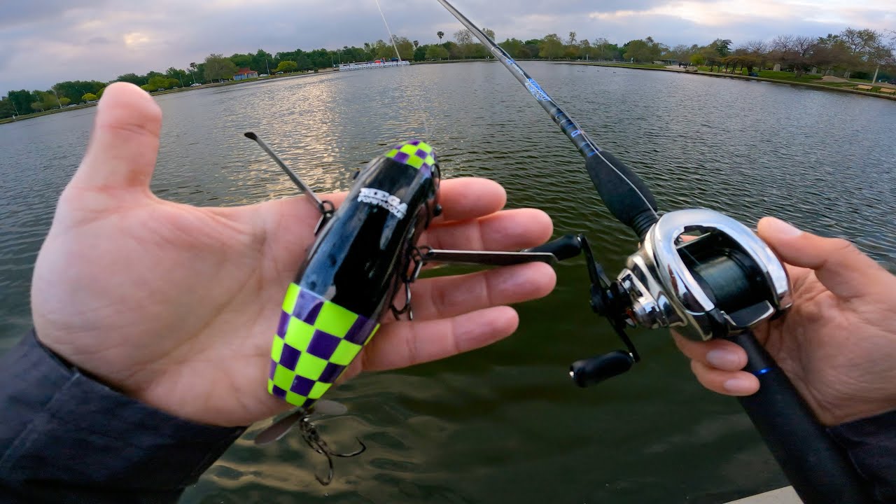 Fishing a GIANT Crawler for AGGRESSIVE Bass ! (Mega Pompadour) - YouTube