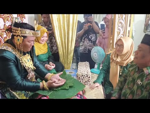 BARAZANJI, ACARA MAPPACCI TERMEWAH, ADAT MAKASSAR - YouTube