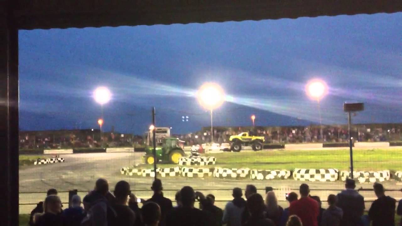 Monster Truck at Skegness Stadium August 2013 - YouTube