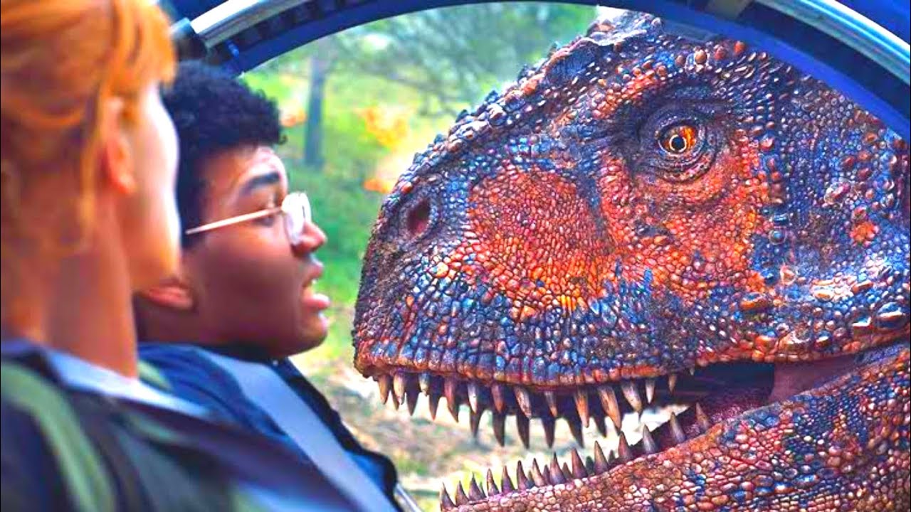 Dinosaur Attacks Its Owner So How Does The Owner Save His Life