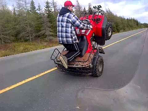 honda fourtrax wheelie - YouTube