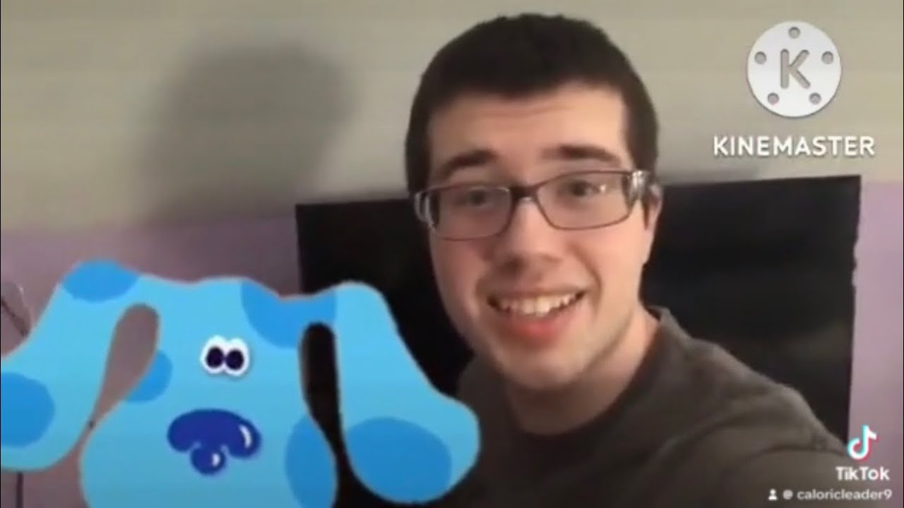Ryan & Blue take a picture (CL9 Short) - YouTube
