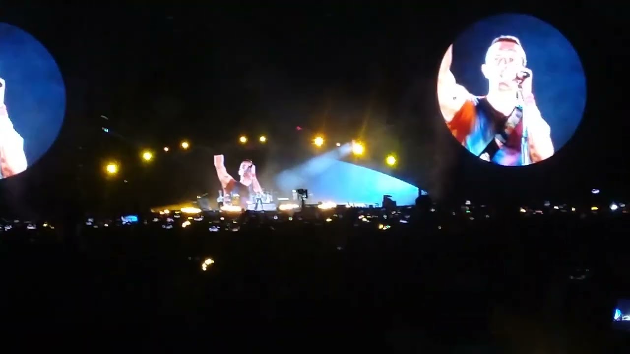 Coldplay - Yellow Live México 3 de Abril 2022 - YouTube