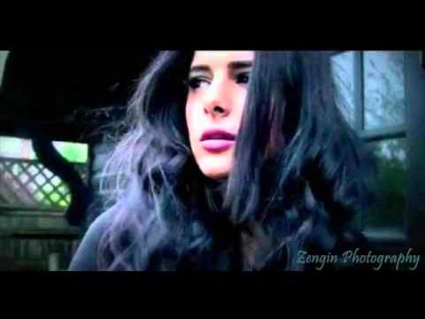 Ayda Mosharraf  - İsyan