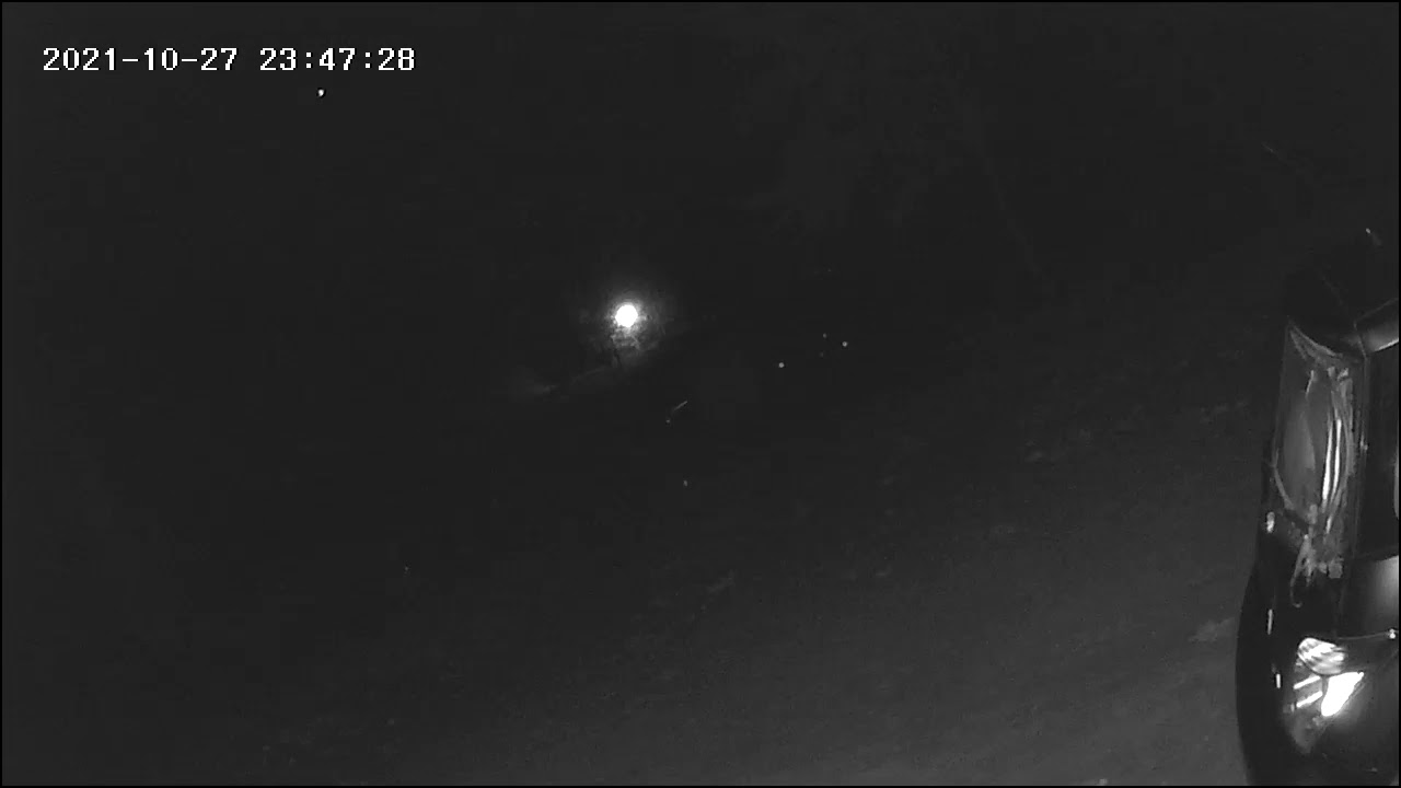 UFO caught on surveillance camera - YouTube