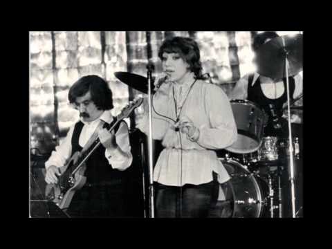 Dumi Dumi -  Magdalena Dimanova and FSB (Formacia Studio Balkanton)