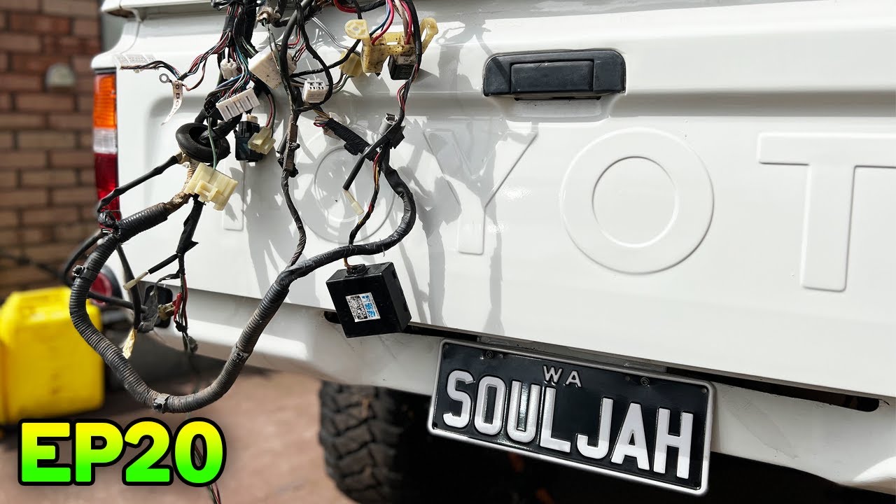 Removing a LN106 loom - Supercharged Hilux Restoration - PT20 - YouTube