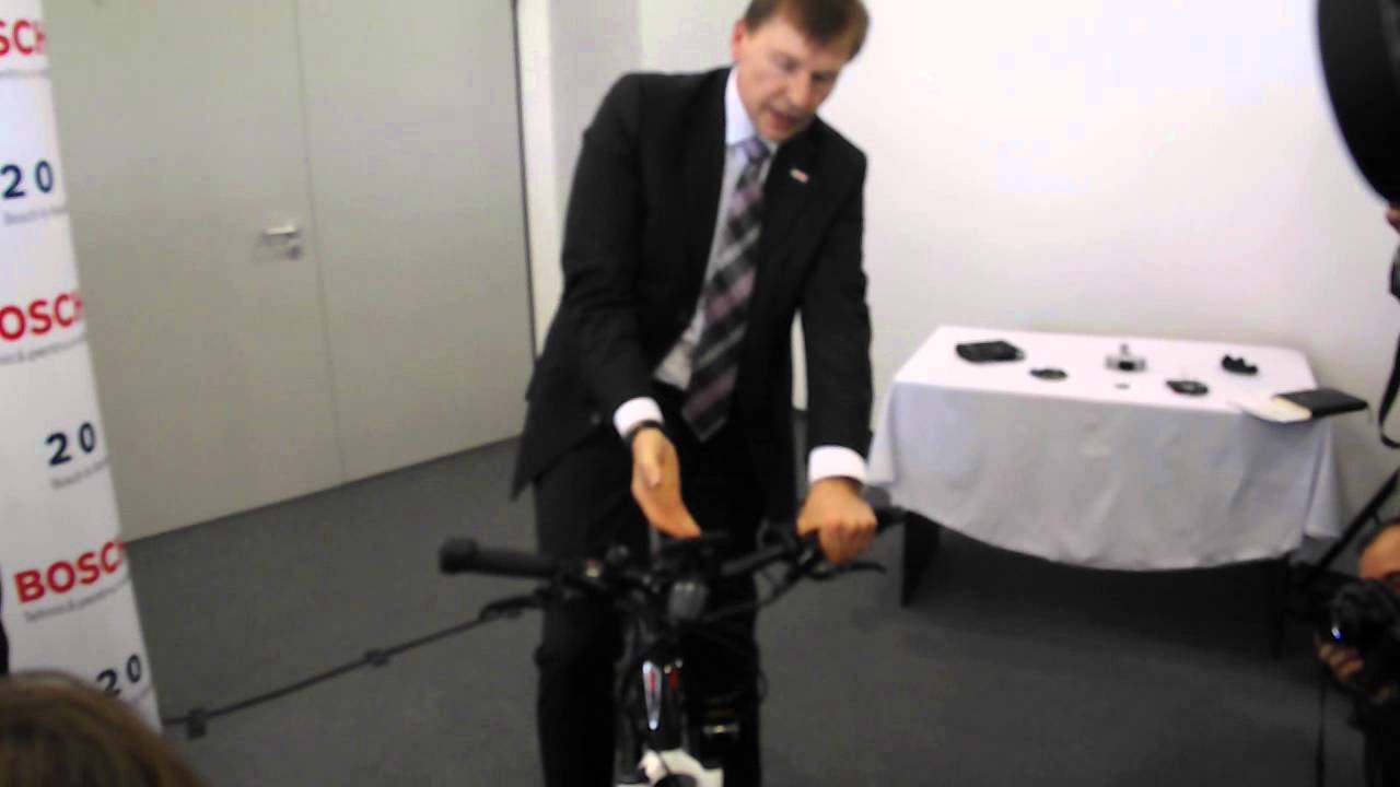 Klaus Meder demonstreaza tehnologia e-bike - YouTube