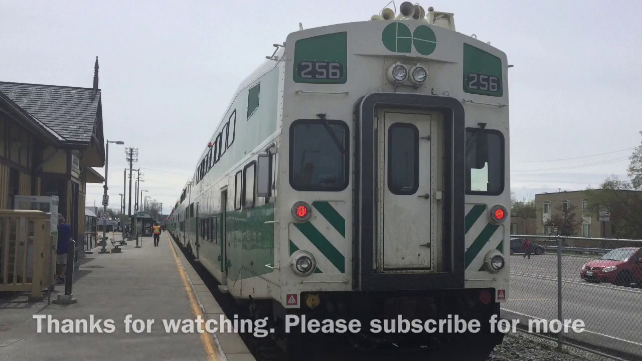 Railfanning in Newmarket and Aurora (Rare Go Train Cab Car at the end ...